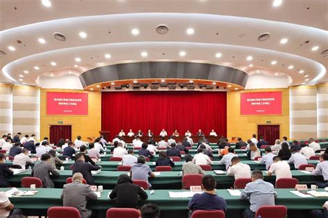 抓党建引领基层治理工作， 浦东还将深化攻坚这些难点物业服务农村