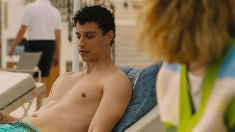 AusCAPS Adam DiMarco Shirtless In The White Lotus Ciao