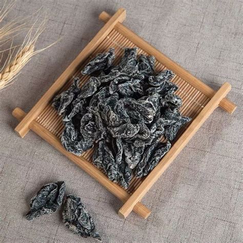 Prune Meat Seedless Dried Sour Prune Candied Fruit Dried Prune Casual