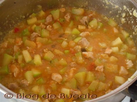 Blog De Bucate Dovlecel Scazut Cu Carne De Pui