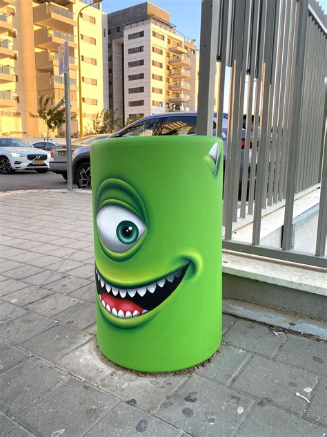 ‎ציורי קיר שלומי ישראל‎ Added A ציורי קיר שלומי ישראל