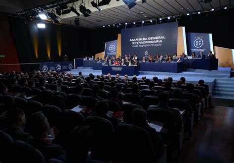 Alfredo García Amado acude a la asamblea general de la RFEF Ideal