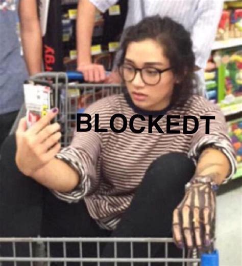 Block Spam Delete Women T Shirt Baseball Cards