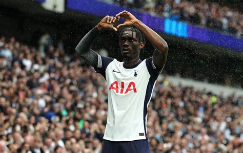 Tottenham Dealt Fresh Blow As Yves Bissouma Set To Miss Arsenal Clash