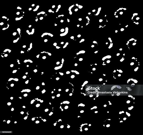 흰색 브래킷과 점의 추상적 배경의 벡터 텍스처가 검은색 배경에 있습니다 손으로 그린 배경 둥근 라인과 점 반복 느릅 림 패턴 다이앤 패턴 0명에 대한 스톡 벡터 아트 및