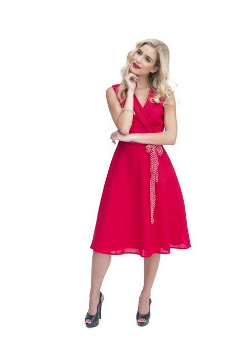Ubiór na komunię dla mamy Moda i styl