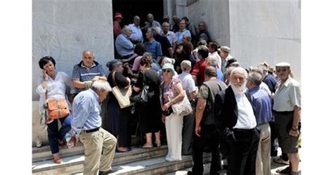 Гърция удължава банковата ваканция