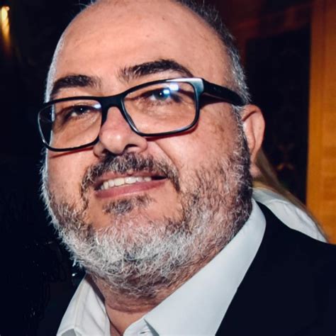 Βαγγέλης Παπαδακης Νοσηλευτής Οικονομολόγος Φίλες φίλοι μέλη της Νέας Δημοκρατίας Ν