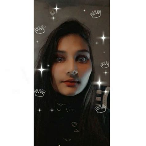 Пин от пользователя • 𝙼𝙰𝙷𝙰𝙺 𝙼𝙰𝙰𝙽 • на доске Cute Girls Dpz