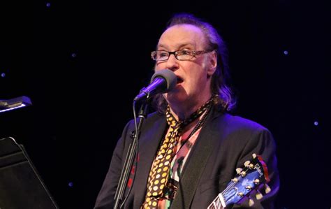 The Kinks Dave Davies Announces Memoir Living On A Thin Line
