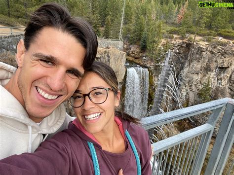 Gina Rodriguez Wiki Biography Age Gallery Spouse And More