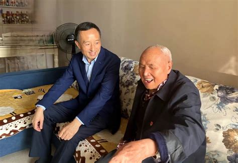 党委书记黎德龙重阳节前夕走访慰问离退休老同志 重庆科技大学
