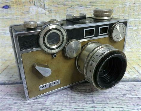 Vintage Argus C3 Brick 35mm Camera Unte W F3 5 Lens Cintar Overseas