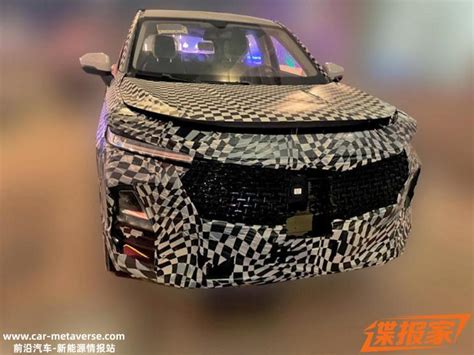 或配双联屏内饰 曝宝骏rs 5纯电版谍照 Carmeta