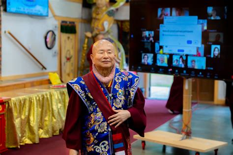 彩虹雷藏寺：蓮生活佛 盧勝彥 法會報導 2023年05月07日 彩虹雷藏寺恭請根本上師蓮生活佛盧勝彥主壇「藥師佛護摩大法會」及講授維摩詰經