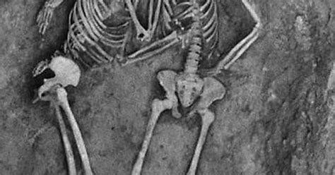 The Hasanlu Lovers Died Around 800 B C And Were Discovered In 1972 They Died In What Seems