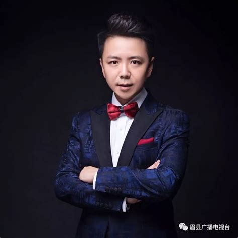 辽宁电视台主持人王旭 辽宁电视台男主持人 伤感说说吧