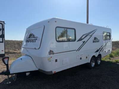 Bigfoot 2500 Series 25b25rq Rvs For Sale Rv Trader