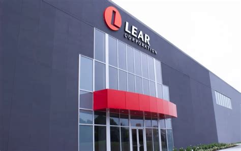 Lear Says Record Backlog Brings Extreme Confidence After Tough Q