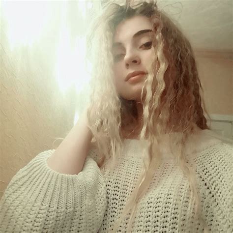 Littlealeksa主播：免费直播性爱表演和聊天 Stripchat