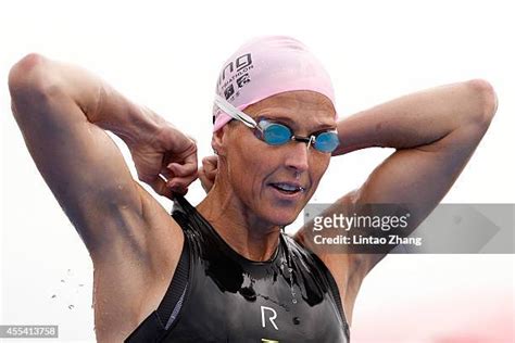 Laura Bennett Triathlete Photos And Premium High Res Pictures Getty