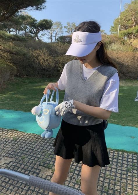 Sport에 있는 Kieu Trang님의 핀 가을 패션 골프복 여자 골프 패션