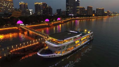 今晚7点，钱塘江第一艘游轮首航！夜游班次和票价都帮你打听好了