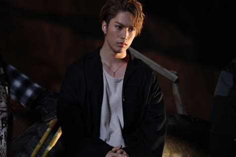 THE RAMPAGE FROM EXILE TRIBE Twitter Update THROW YA FIST OFF SHOT
