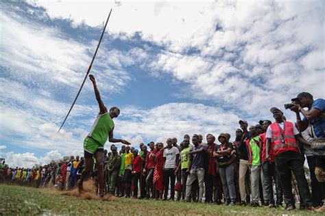 In Kenya Some Maasai Turn From Lion Killing To Olympics Associated Press