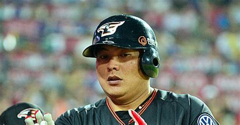 Fa 김태균 4년 84억 조인성 2년 10억 한화 잔류