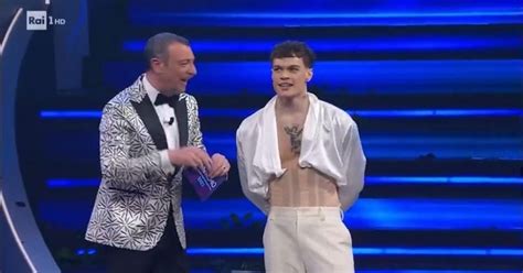 Blanco Devasta Il Palco Di Sanremo 2023 Amadeus Rompe Il Silenzio