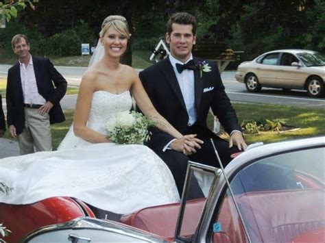 Hilary Crowder Bio Age Height Husband Net Worth Wiki