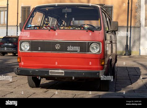 Volkswagen transporter van Fotos und Bildmaterial in hoher Auflösung
