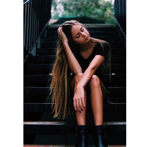 10 Hot Sexy Krista Lichtner Bikini Pics