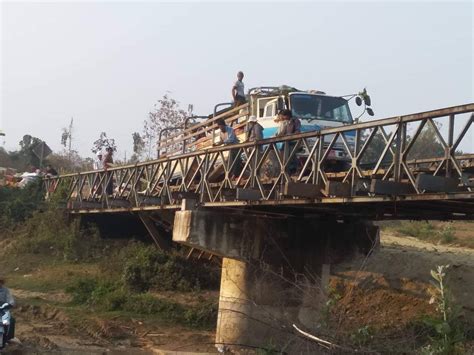 Dvb လာပို့ မင်းကင်းလမ်းရှိ တံတား ၁စင်း ကုန်ကားဖြတ်သန်းစဉ်ကျိုးကျ