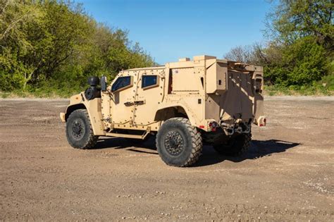 Oshkosh Defense Unveils Ejltv Hybrid Armored Vehicle