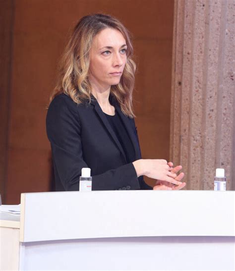 Long Jusqu Au Bout Atteinte D Un Cancer Laurie Delhostal Pas Au