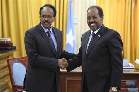 President Farmajo Meets Former President Hassan Sheikh Mohamud At Villa
