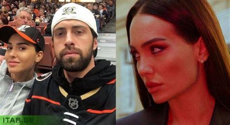 მე მას სახლში მივაკითხე ის კი რაღაც დიდტარიანი საგნით გამომეკიდა არ ვიცი რა იყო მაგრამ ძალიან