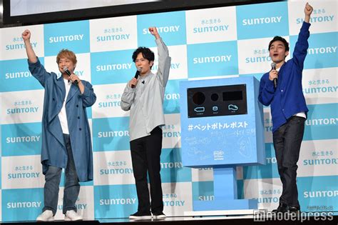 画像1039 香取慎吾・稲垣吾郎、至近距離撮影に照れ合う「演技じゃないと無理」「30年一緒にいるけど」 モデルプレス