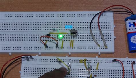 IR Transmitter And Receiver Circuits