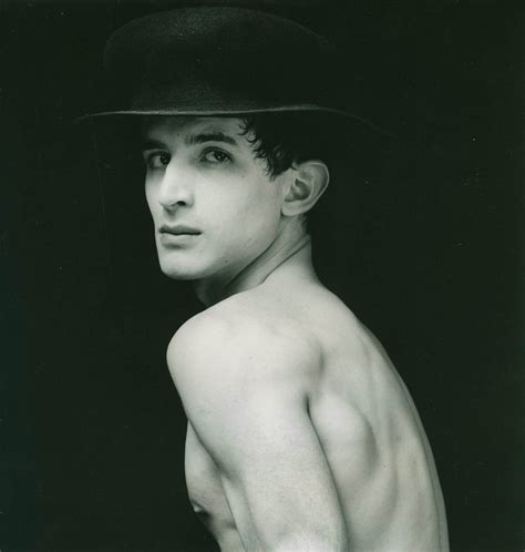 Erwin Olaf Ladies Hats Verkocht Kunstveilingnl