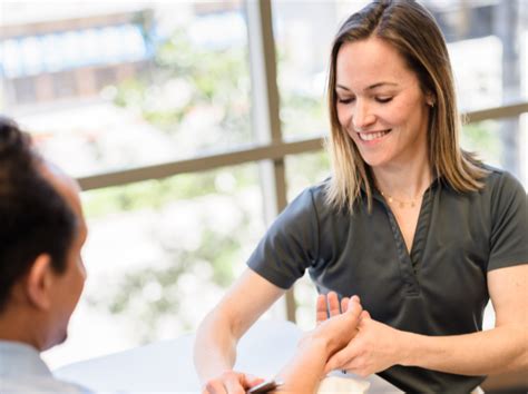 Rush Physical Therapy Oak Park Maple In Oak Park Il 60304 708 9