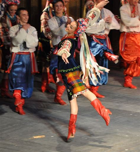 Traditional Outfits Ukrainian Women Ukraine