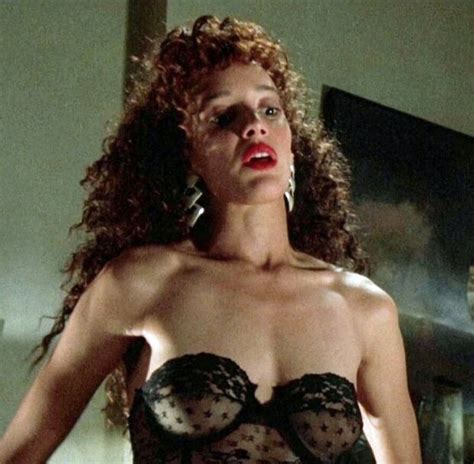 Jennifer Beals Neskall