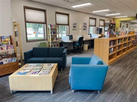 Public Library Lake Crystal Mn