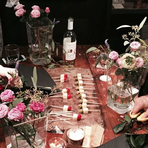 프립frip 와인 한 잔과 꽃 작업 플라워 클래스