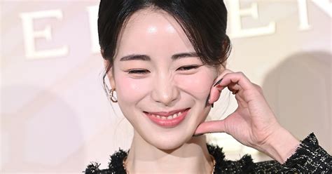 임지연 사랑스러운 볼하트 엑s Hd포토