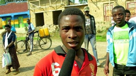 Rubavu Umukobwa Udafite Amabatiintebe Zo Mu Nzu Nibindi Bikoresho