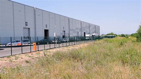 Пловдив Склад под наем Склад 2610 кв м Складове промишлени и стопански имоти под наем